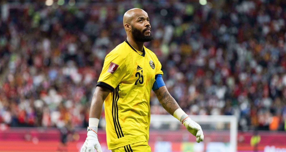 QUAND M'BOLHI RETROUVE L'ARBITRE CONTRE LE QATAR, QUI A ACCORDÉ 18 ...