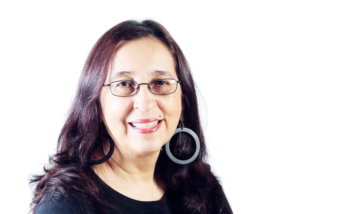 Ana Lydia Vega recibe prestigioso premio en Miami | Fondas Kréyol